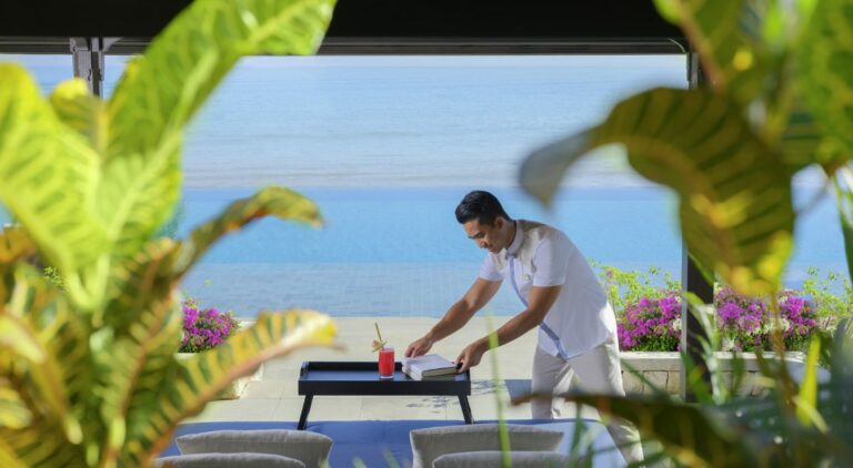 Raffles Bali is a clifftop sanctuary that presents the very best of ...
