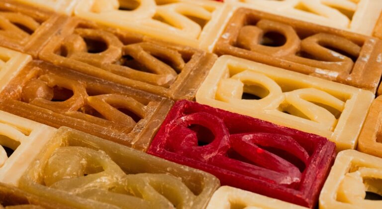 The art of navigating adversity: Everyday Practices